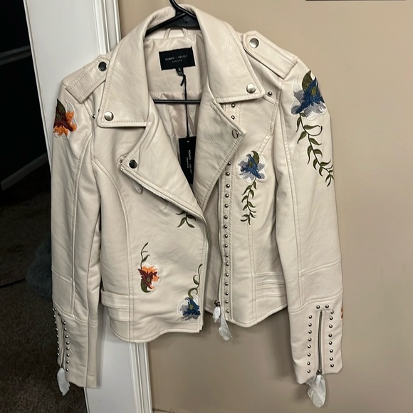 Romeo & Juliet Couture | Jackets & Coats | Romeo And Juliet Couture ...